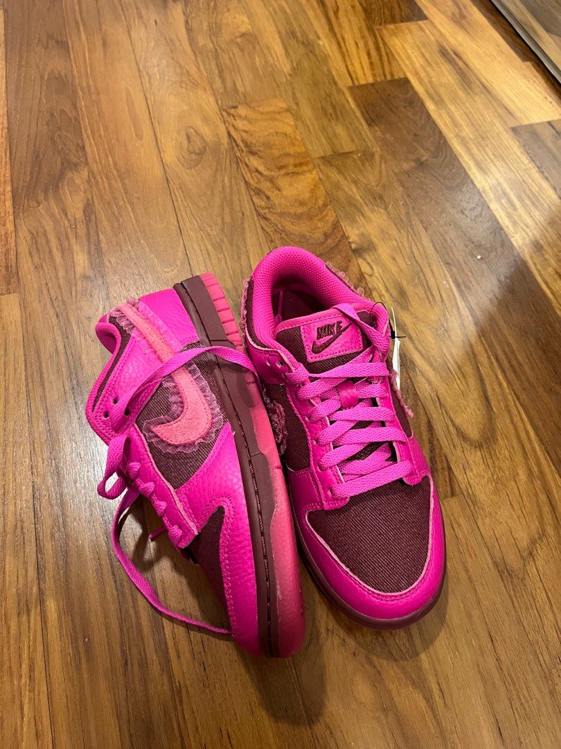 Nike Pink Dunks, Women's Fashion, Footwear, Sneakers on Carousell