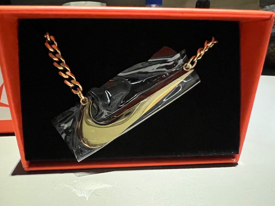 Nike Swoosh Gold Necklace 18k GP, Men's Fashion, Watches & Accessories ...