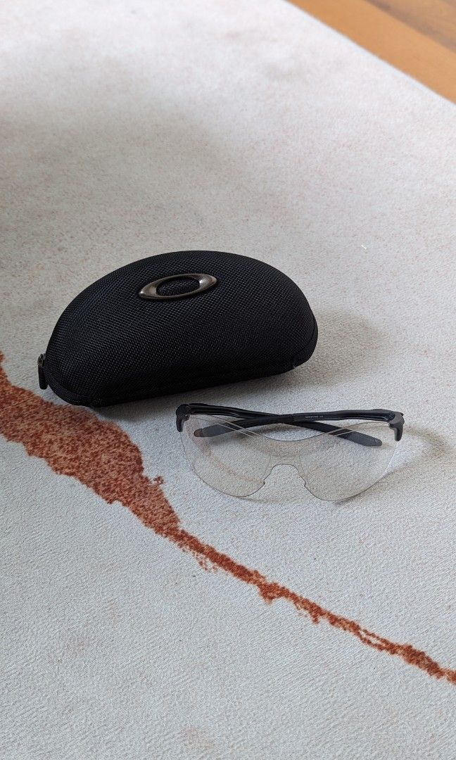 Oakley EVZero Swift Cycling Glasses, Men's Fashion, Watches ...