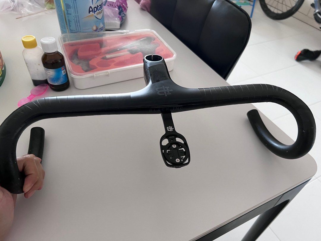 OEM black Ink integrated handlebar, Sports Equipment, Bicycles & Parts ...