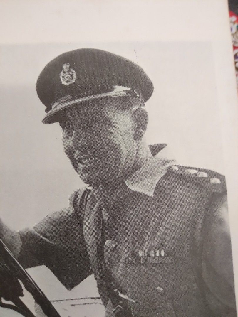 Omega Seamaster 18k gold Daniel Dutton, Luxury, Watches on Carousell