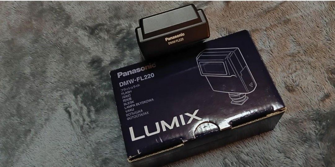 Panasonic Lumix DMW-FL220 External Camera Flash Unit for Panasonic and ...