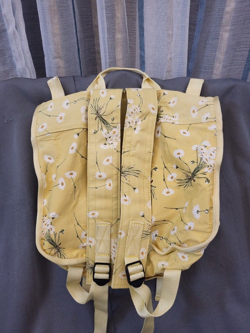 Pink House Daisy Backpack, Women's Fashion, Bags & Wallets, Backpacks ...