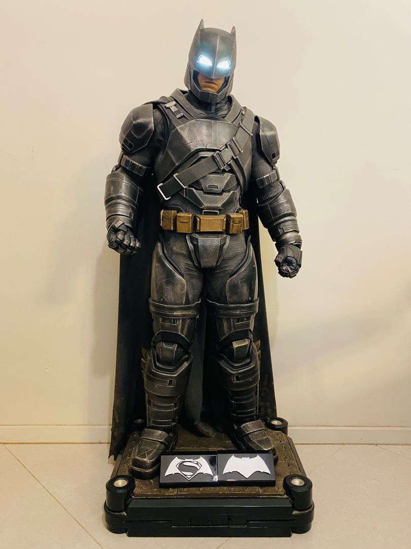 Prime 1 studio BVS armored Batman 1/2, 興趣及遊戲, 玩具 & 遊戲類 - Carousell