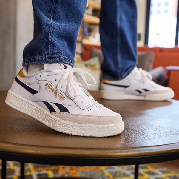 REEBOK CLUB C REVENGE ID9315, Fesyen Pria, Sepatu , Sneakers di Carousell