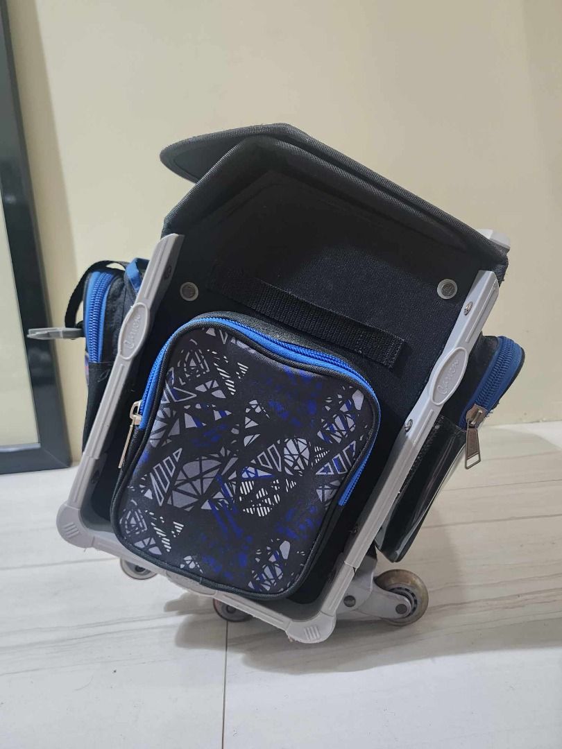 Robby Rabbit Fast Car Trolley School Bag for Boys (Box-Type), Hobbies ...