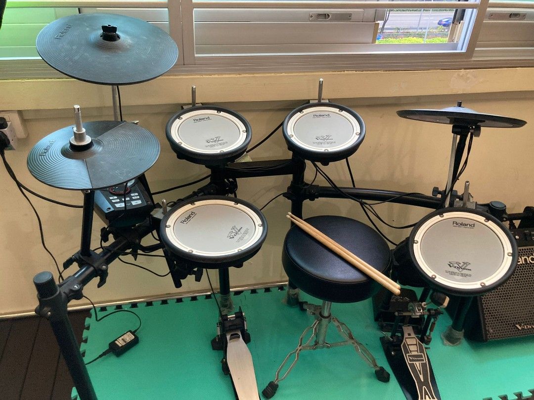 Roland TD-11KV Electronic V-Drums V-Compact Series Kit Set with Drum Throne, Hobbies & Toys ...