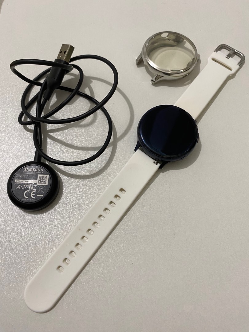 Samsung Active 2, Men's Fashion, Watches & Accessories, Watches on ...