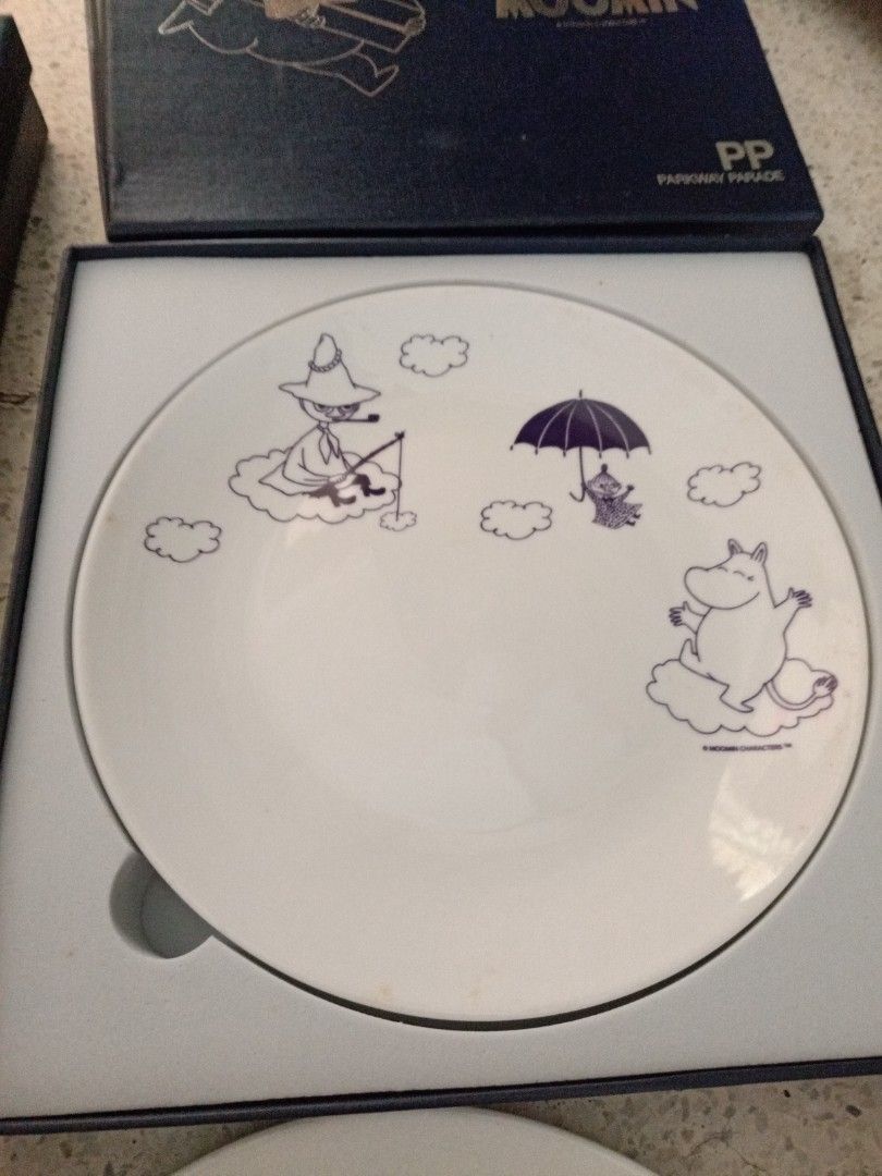Moomin plates from parkway parade, Furniture & Home Living, Kitchenware ...