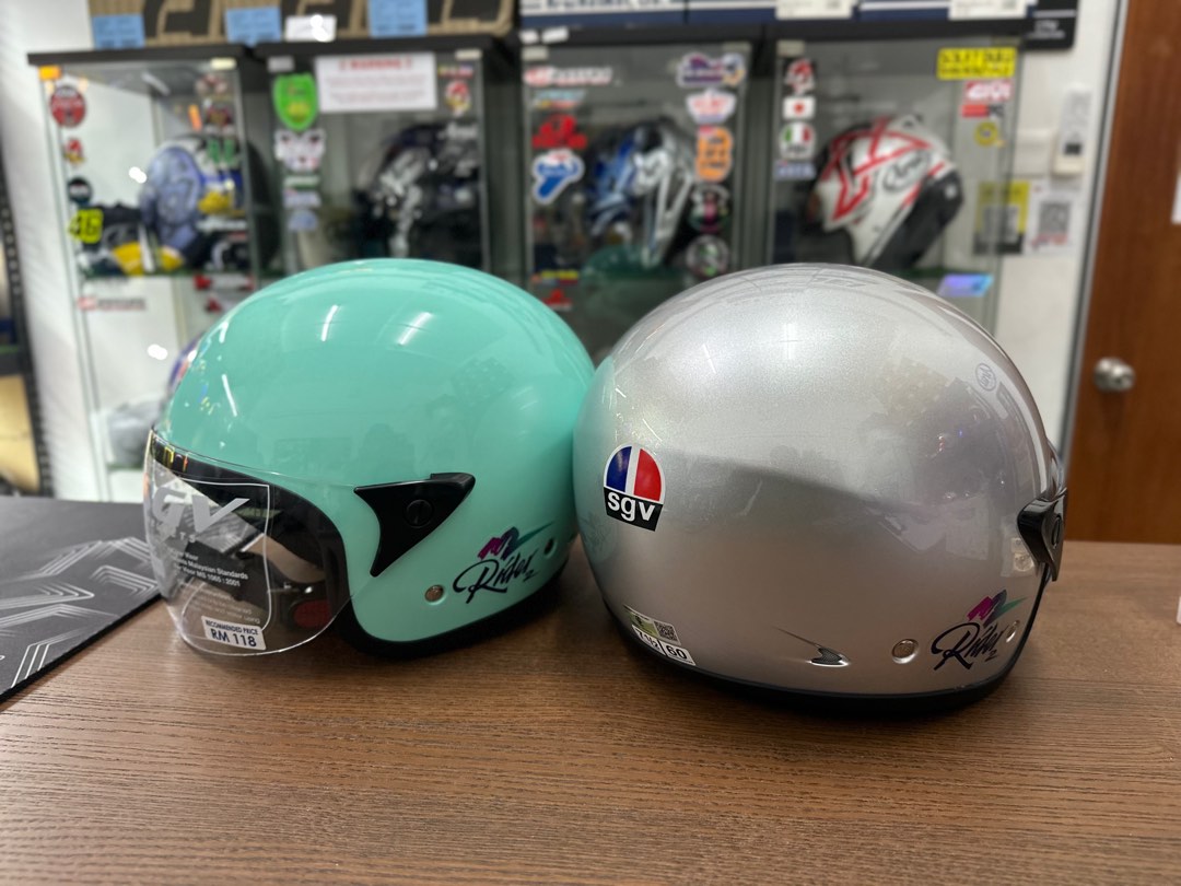 SGV Rider 2 Helmet, Motorcycles, Motorcycle Apparel on Carousell