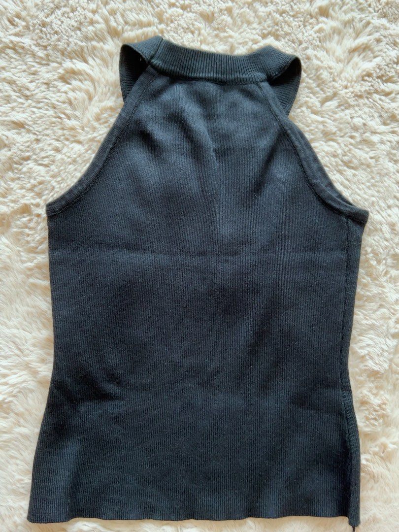 Sleeveless Neck Hanging Top, Women's Fashion, Tops, Sleeveless on Carousell