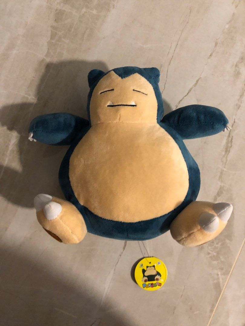Small Snorlax Plushie, Hobbies & Toys, Toys & Games on Carousell