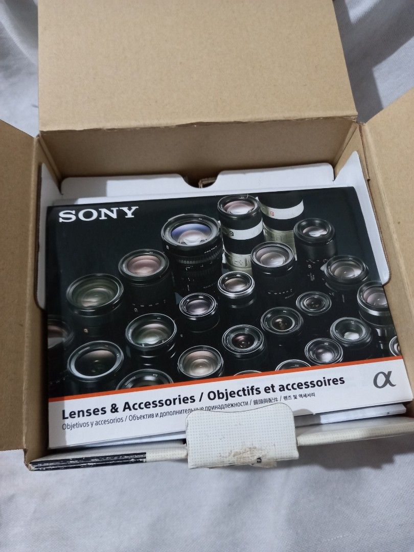 Sony A6000 Power Zoom Lens Kit, Photography, Cameras on Carousell