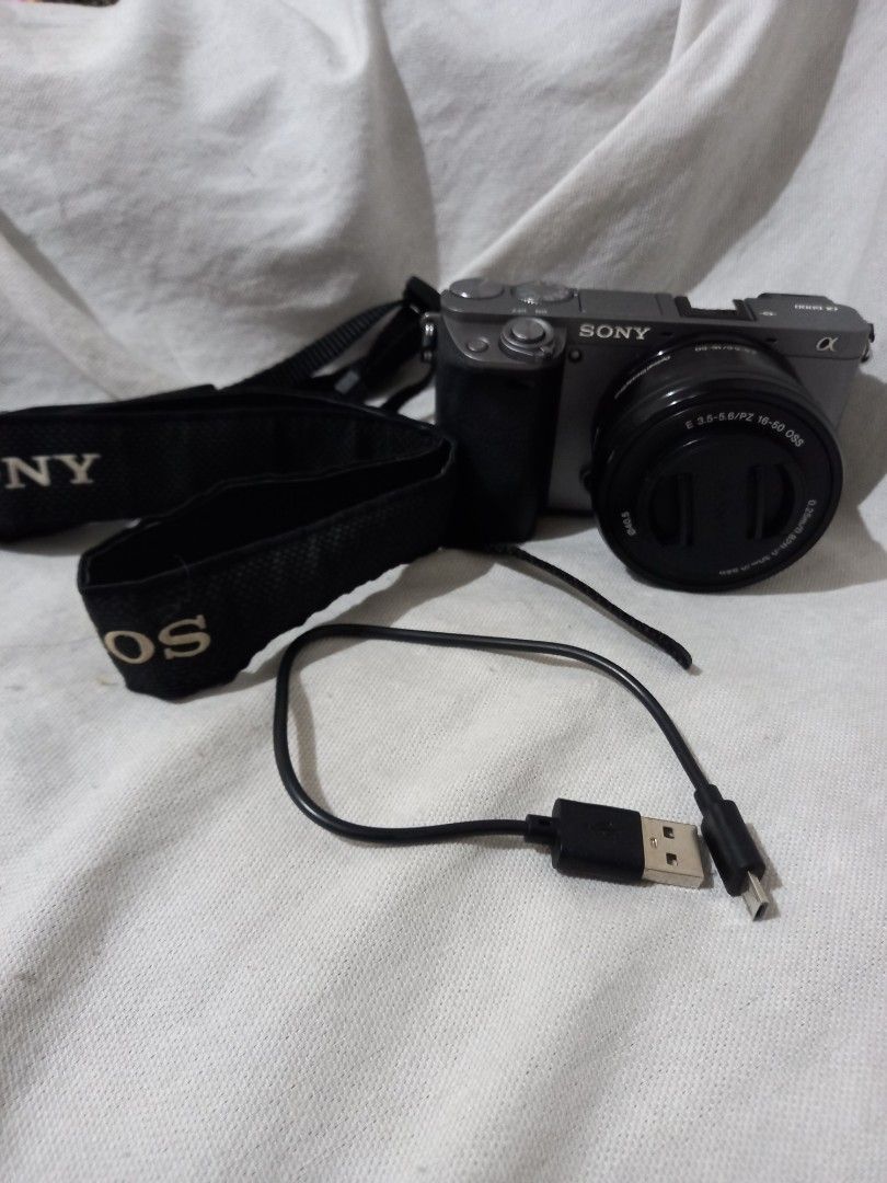 Sony A6000 Power Zoom Lens Kit, Photography, Cameras on Carousell