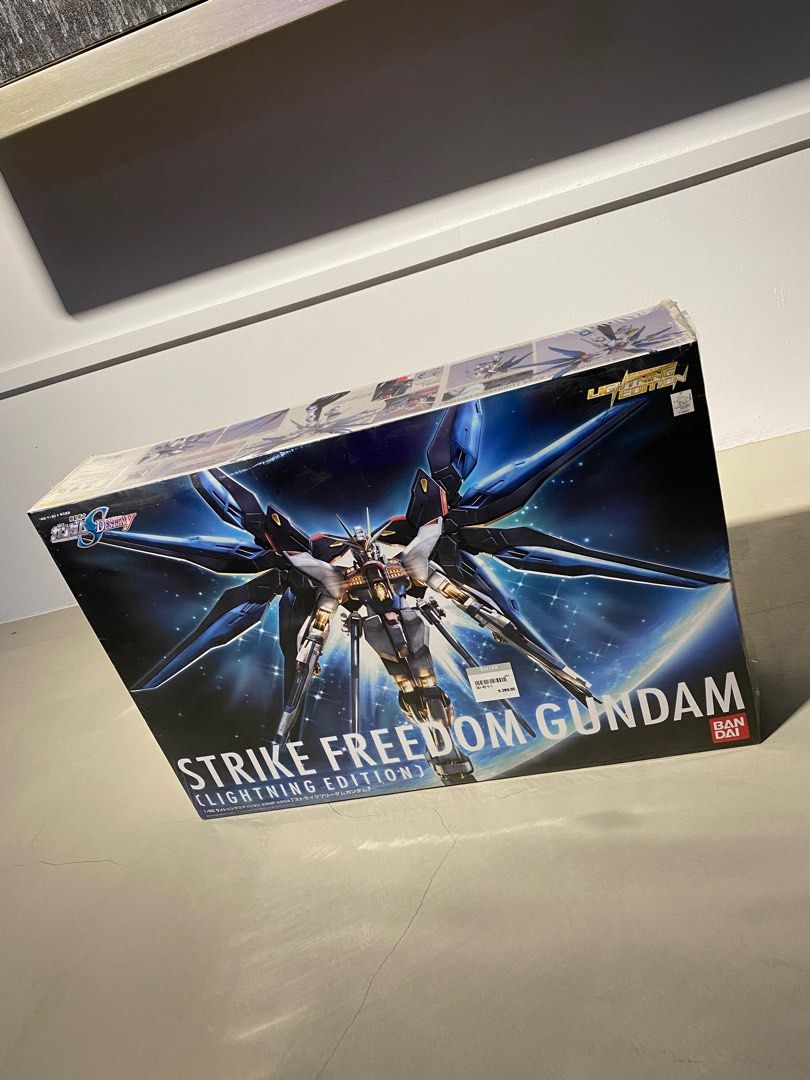 Strike Freedom Gundam Lightning Edition