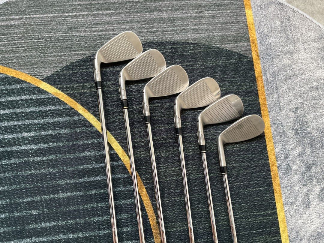 Taylormade Sim 2 Max irons 5-PS, Sports Equipment, Sports & Games, Golf on Carousell