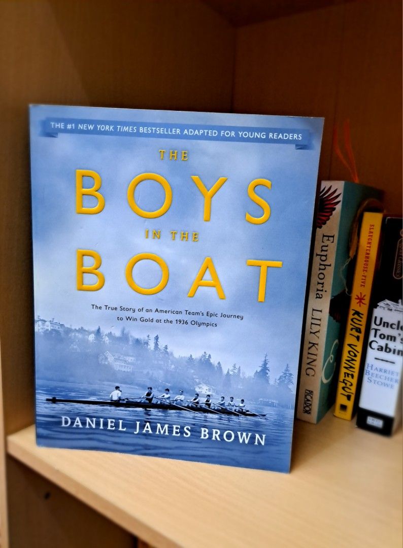 The Boys in the Boat by Daniel James Brown (English Original), Buku & Alat Tulis, Buku di Carousell