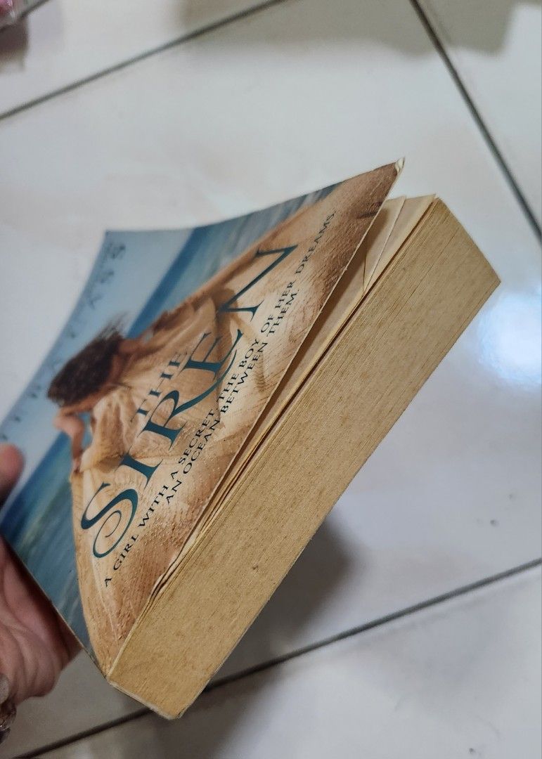 The Siren by Kiera Cass, Hobbies & Toys, Books & Magazines, Storybooks ...