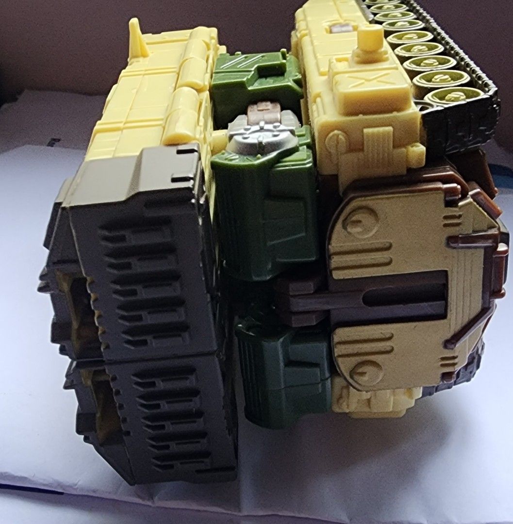 Transformers dropshot fans made throne, Hobbies & Toys, Toys & Games on ...