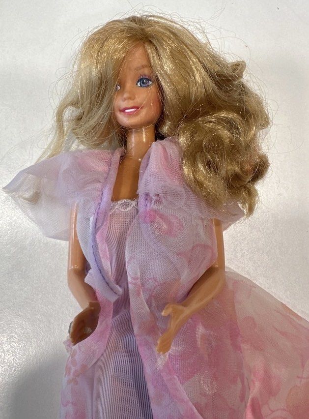 Vintage Barbie dolls clearance incl