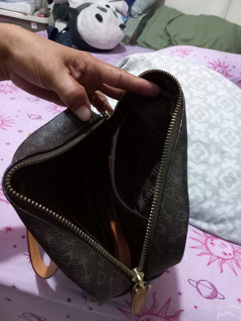 Why bag, Women's Fashion, Bags & Wallets, Cross-body Bags on Carousell