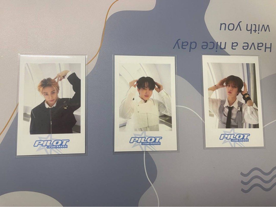 WTS STRAY KIDS SKZ Pilot Fanmeeting Pola, Hobbies & Toys, Memorabilia ...