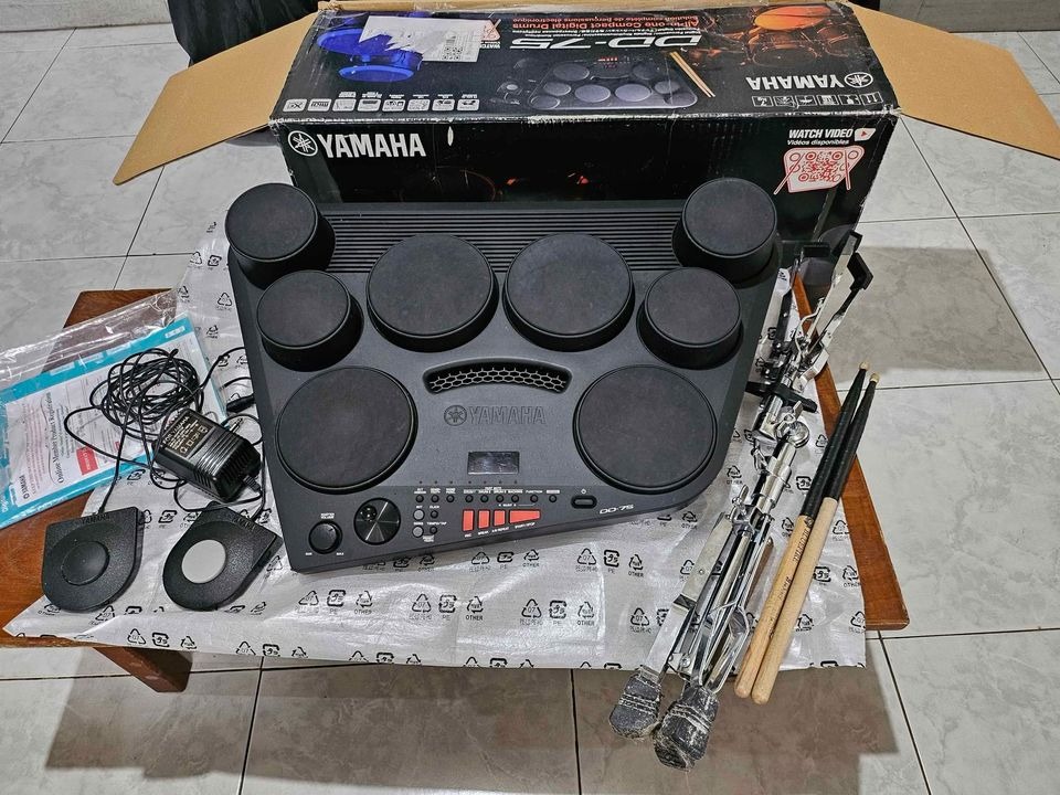 Yamaha DD-75 All-in-one Compact Digital Drums, Hobbies & Toys, Music ...