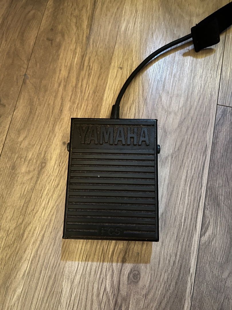 YAMAHA PSR-E453 電子琴, 書籍、休閒與玩具, 樂器、音樂相關, 樂器在旋轉拍賣