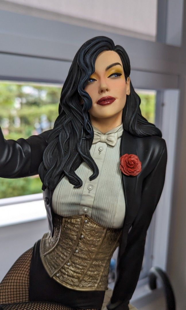 Zatanna Sideshow, Hobbies & Toys, Toys & Games on Carousell