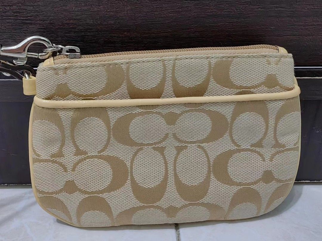100% Authentic Coach Pouch, Luxury, Bags & Wallets on Carousell