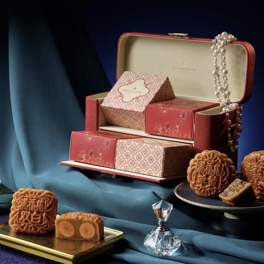 Intercontinental Singapore Mooncake, BNIB Bestselling Artisan Signature ...