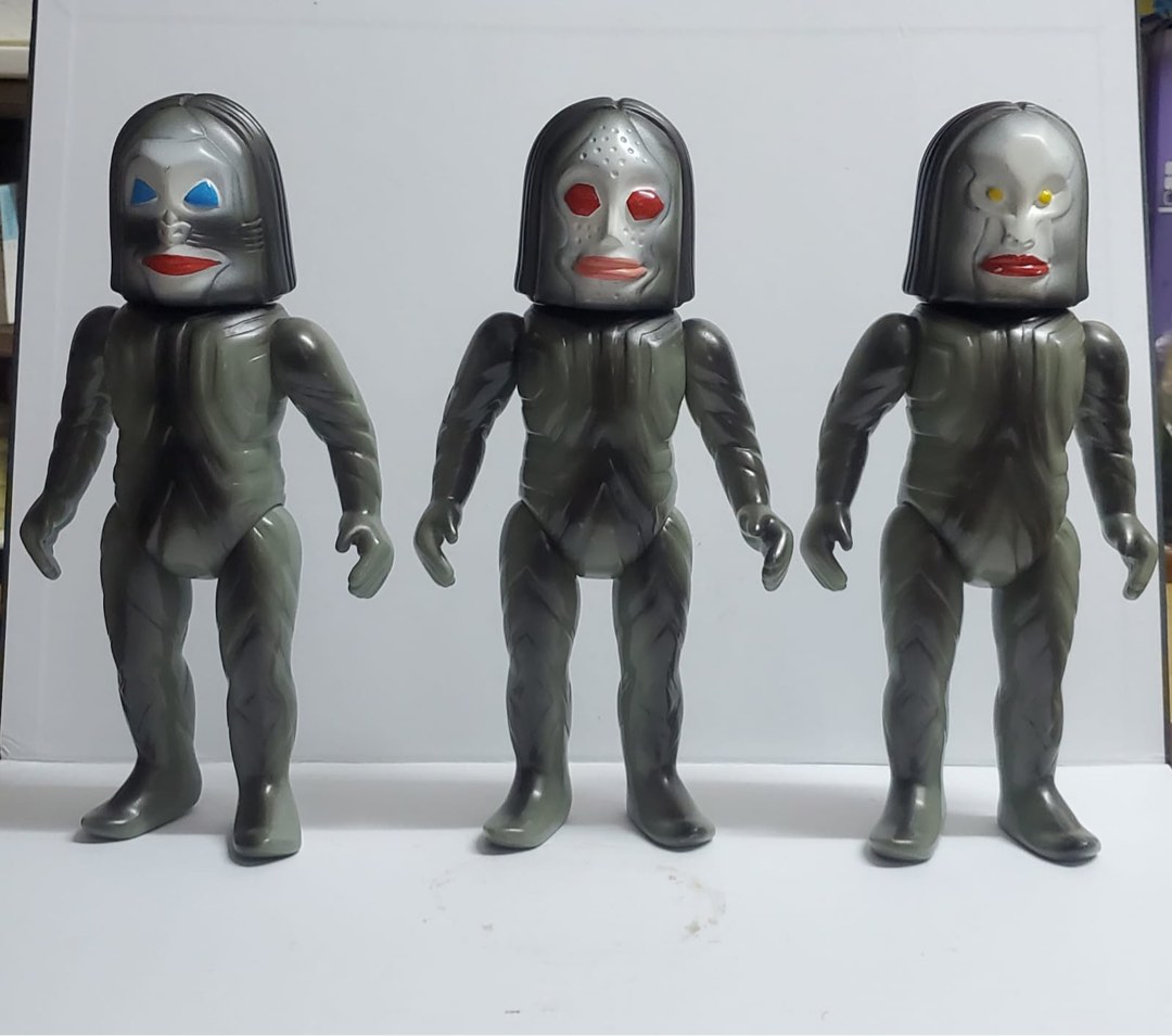 罕有 M1 號 懷舊搪膠 達達星人Set sofubi, 興趣及遊戲, 玩具 & 遊戲類 - Carousell