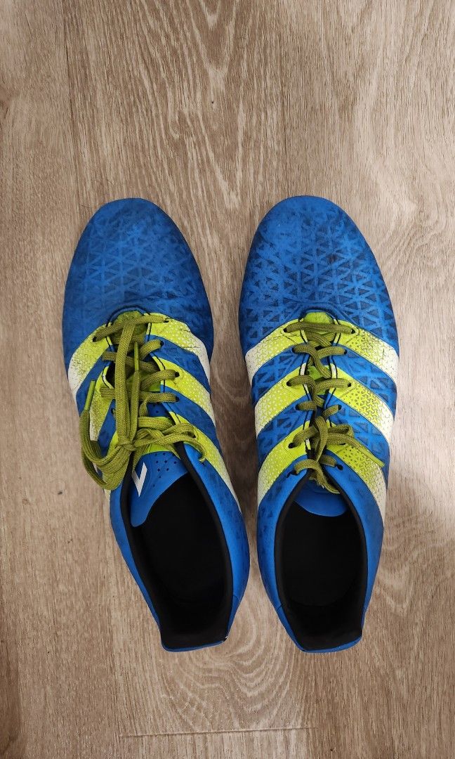 Adidas football shoes, Sports Equipment, Sports & Games, Racket & Ball ...