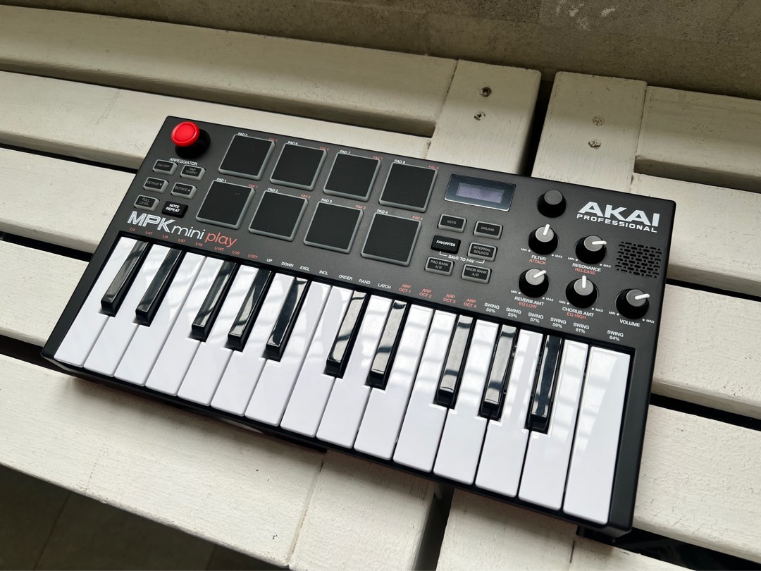 Akai MPK mini Play ( with built in mini speaker ), Hobbies & Toys ...
