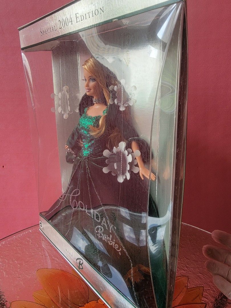 B Mattel Holiday Barbie 2004 Special Edition B5848 Doll Collectible ...