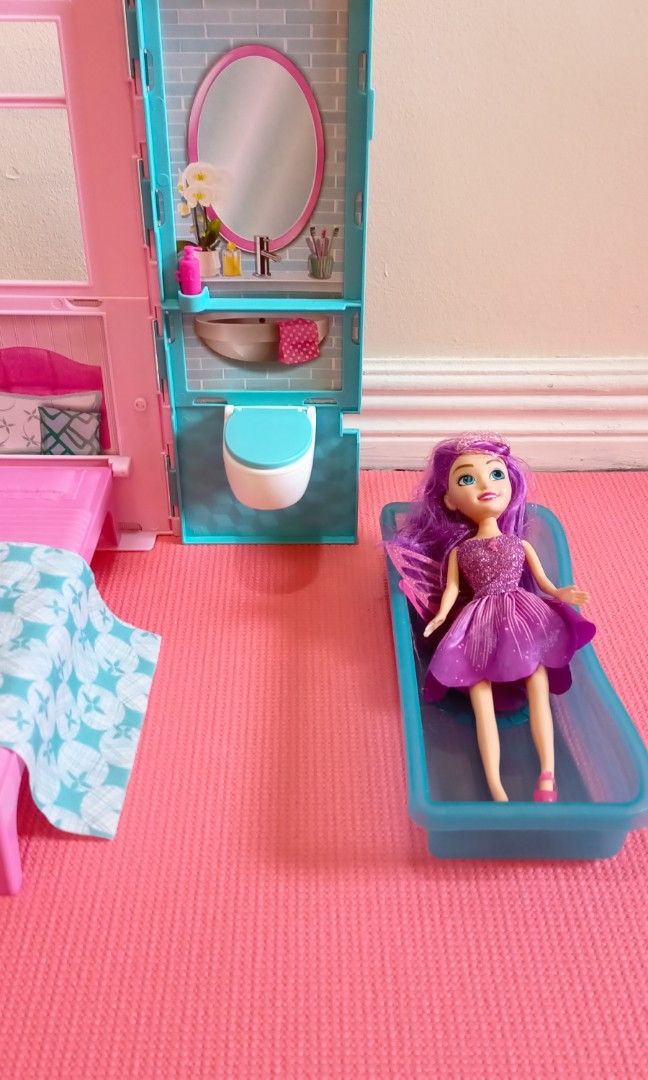 Barbie House set, Hobbies & Toys, Toys & Games on Carousell