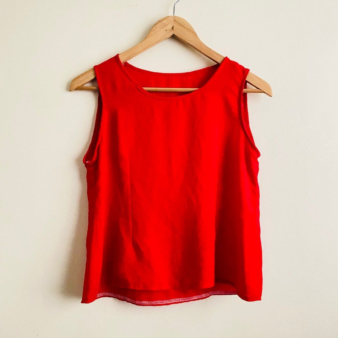 Basic Red Top, Women's Fashion, Tops, Sleeveless on Carousell