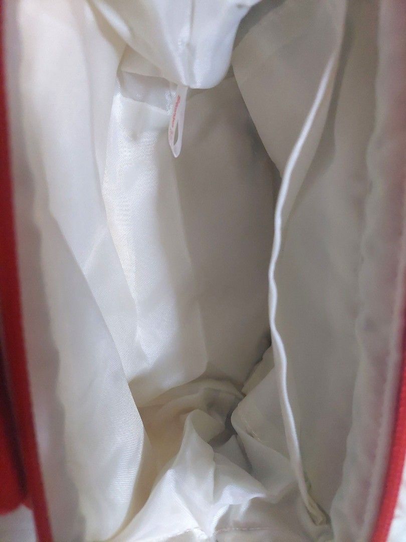 BN Authentic Sanrio Hello Kitty Pouch, Women's Fashion, Bags & Wallets ...