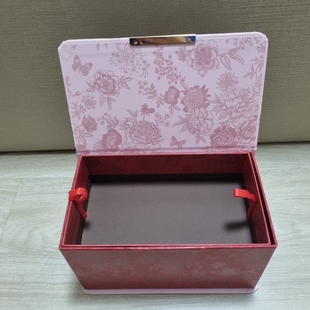 Book Like Storage Box with Magnetic Clasp, Furniture & Home Living ...