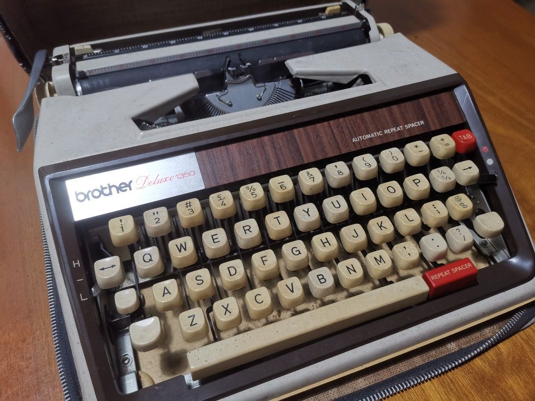 Brother Type Writer Vintage Retro Antique, Hobbies & Toys, Memorabilia ...