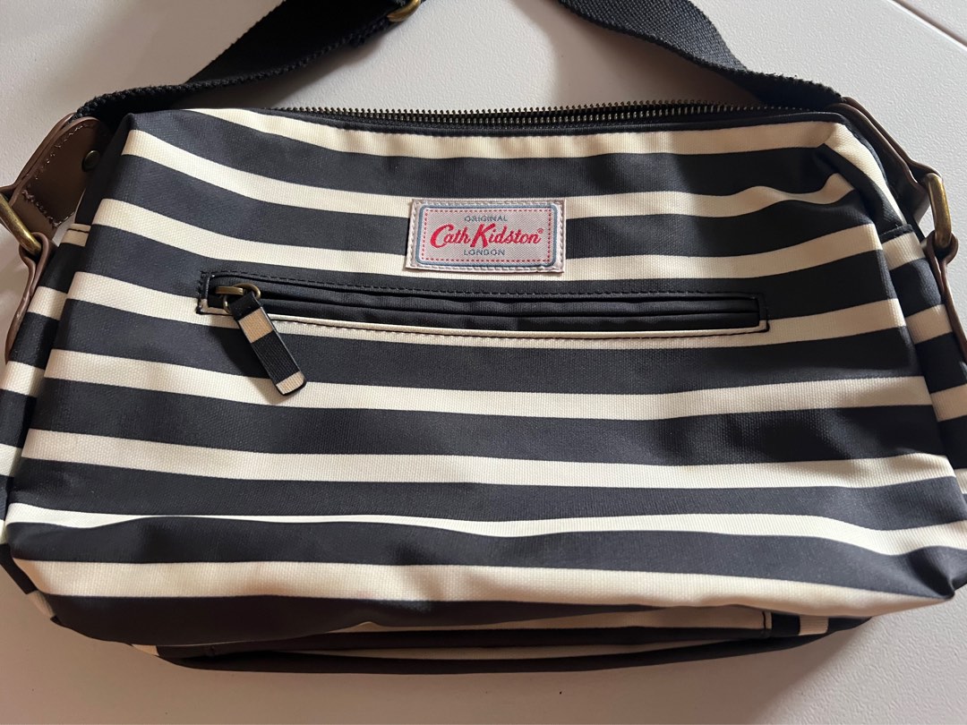 Cath Kidston original, Women's Fashion, Bags & Wallets, Shoulder Bags ...