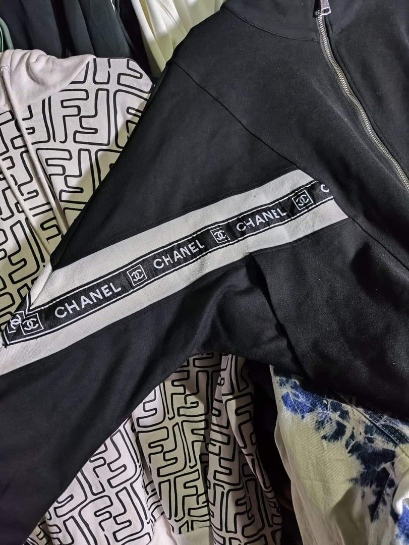 CHANEL BAND LOGO SPELL OUT CROPPED JACKET, Women's Fashion, Coats ...