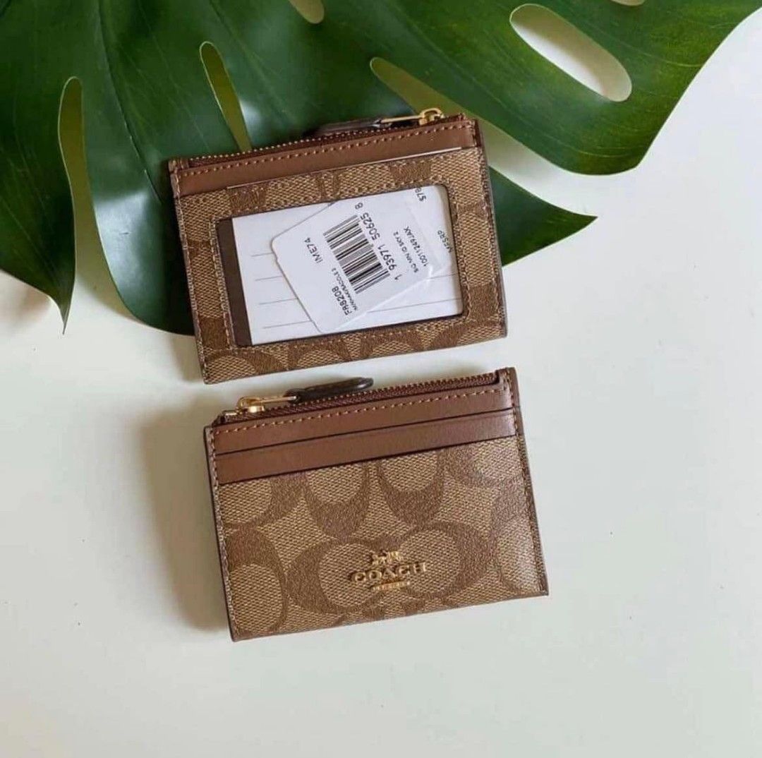 Coach Coin Case Signature Wallet, Women's Fashion, Bags & Wallets ...