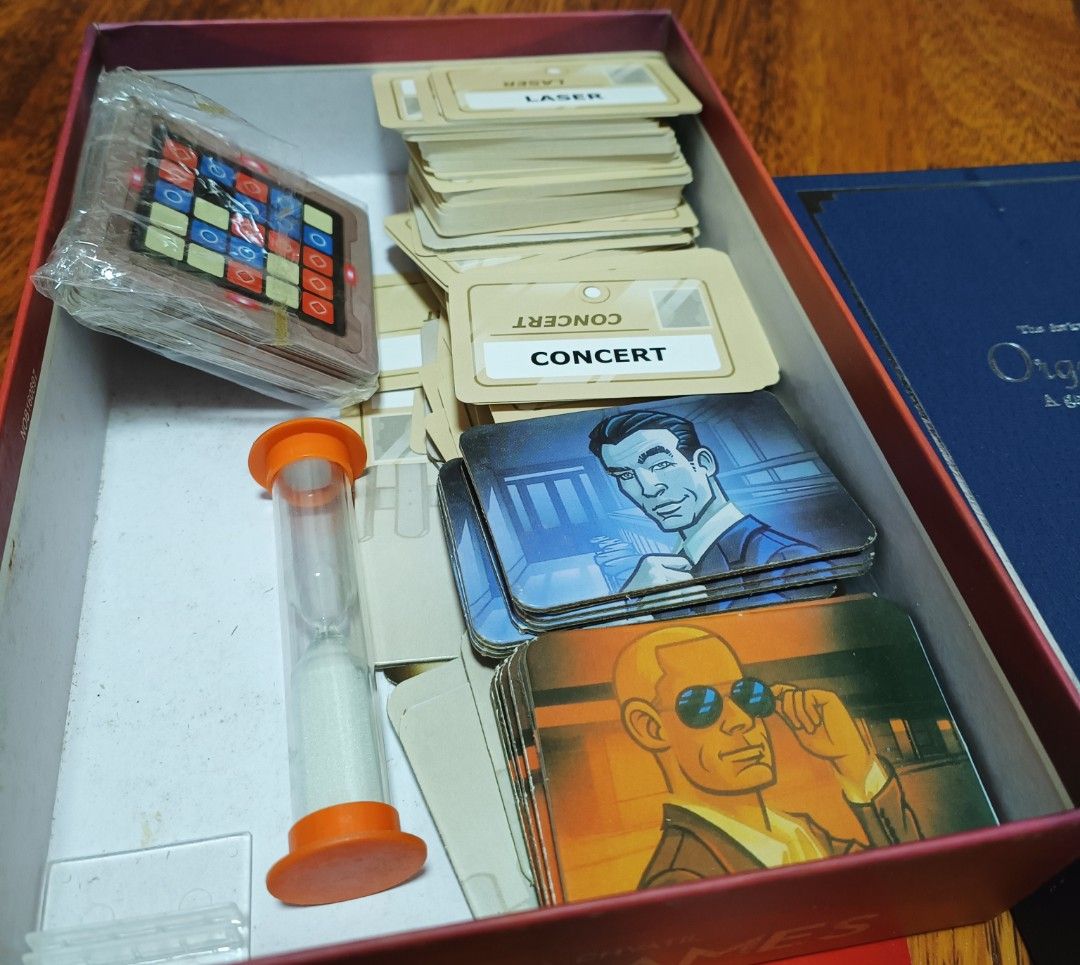 Codenames Card Game, Hobbies & Toys, Toys & Games on Carousell