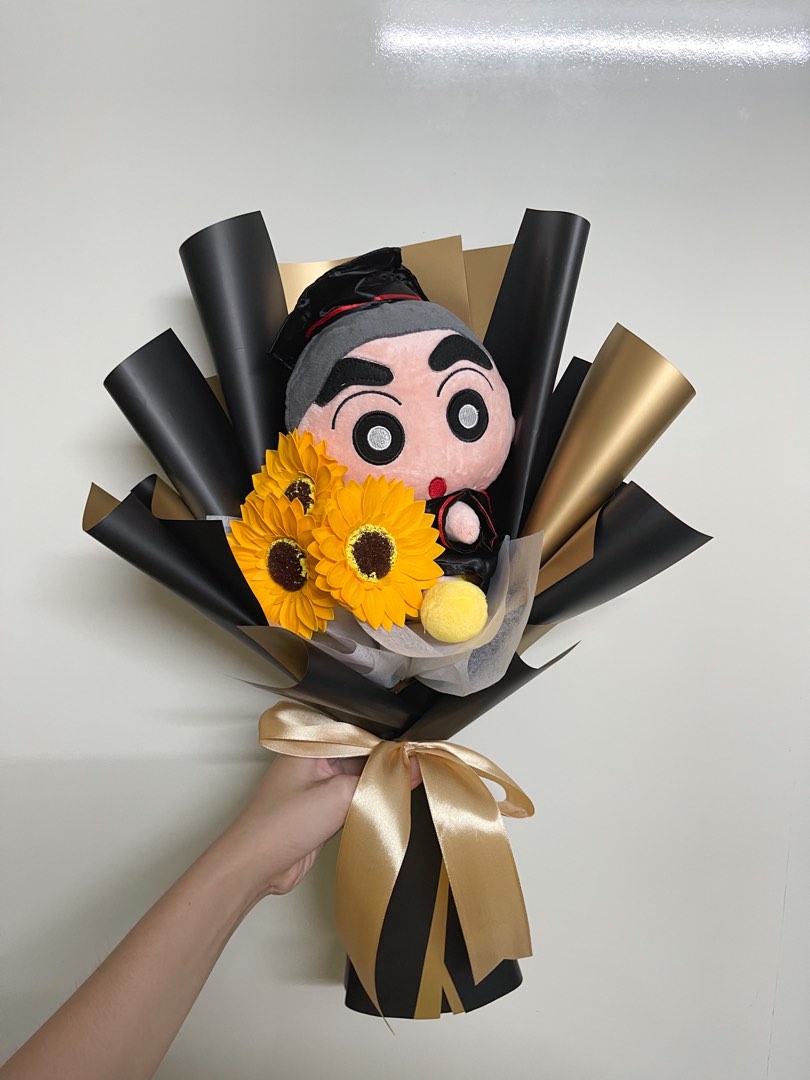 Crayon Shin Chan Graduation Bouquet (Flower & Soft Toy), Hobbies & Toys ...