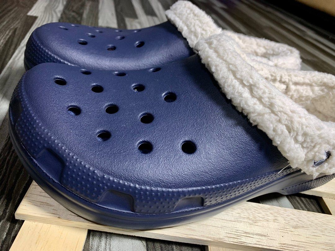 Crocs Mammoth Unisex, Men's Fashion, Footwear, Slippers & Slides on ...