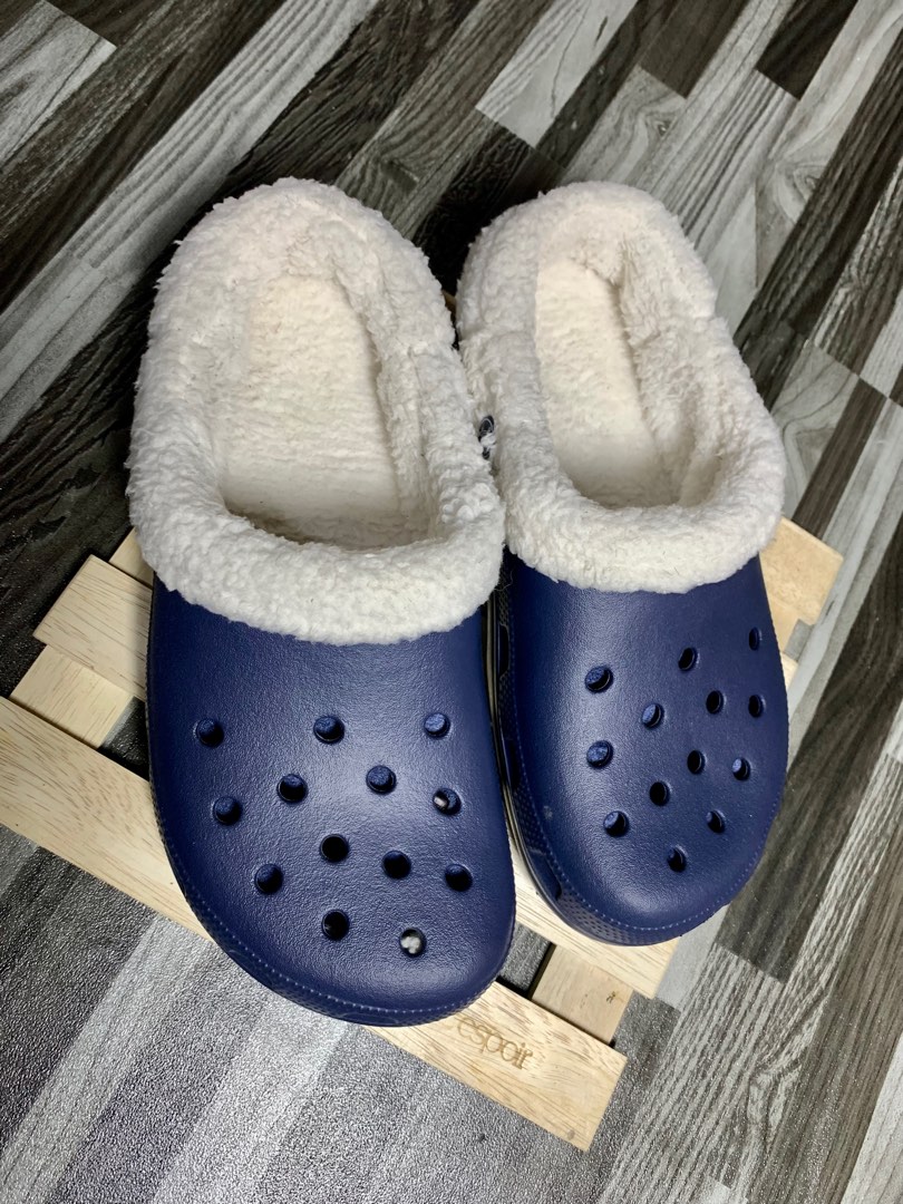 Crocs Mammoth Unisex, Men's Fashion, Footwear, Slippers & Slides on ...