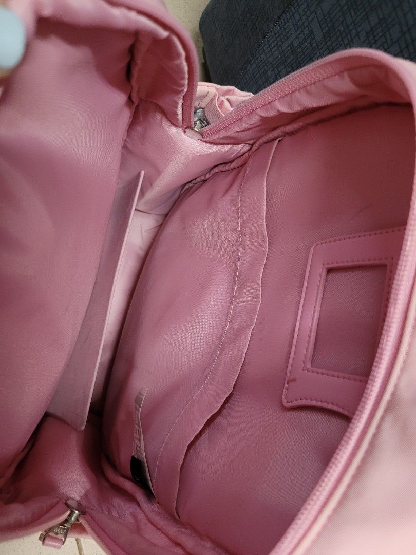 DAKS standalone kids backpack with padding, Women's Fashion, Bags ...