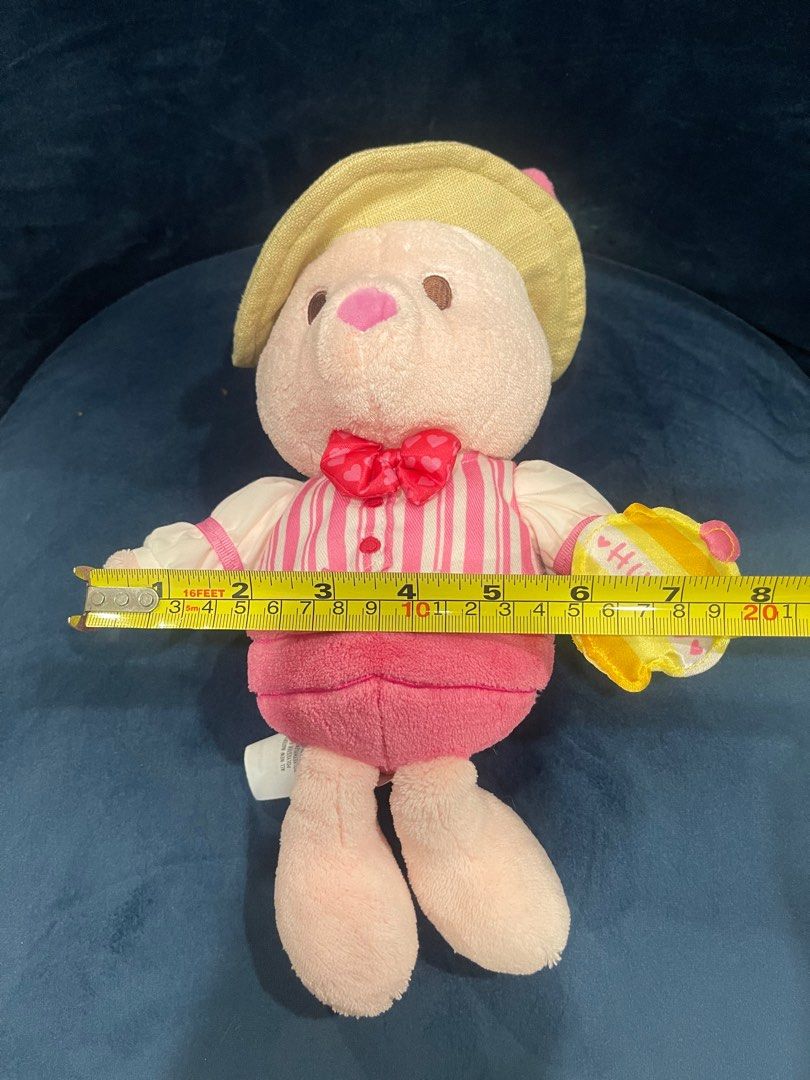 Disneystore Pooh Piglet with Hat (30cm), Hobbies & Toys, Memorabilia ...