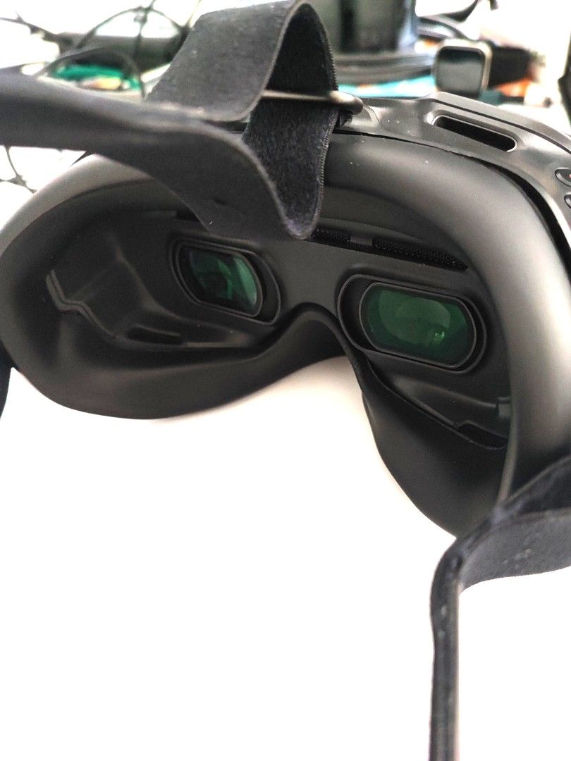 DJI Google V2 + Crystal clear signal kit, Photography, Drones on Carousell